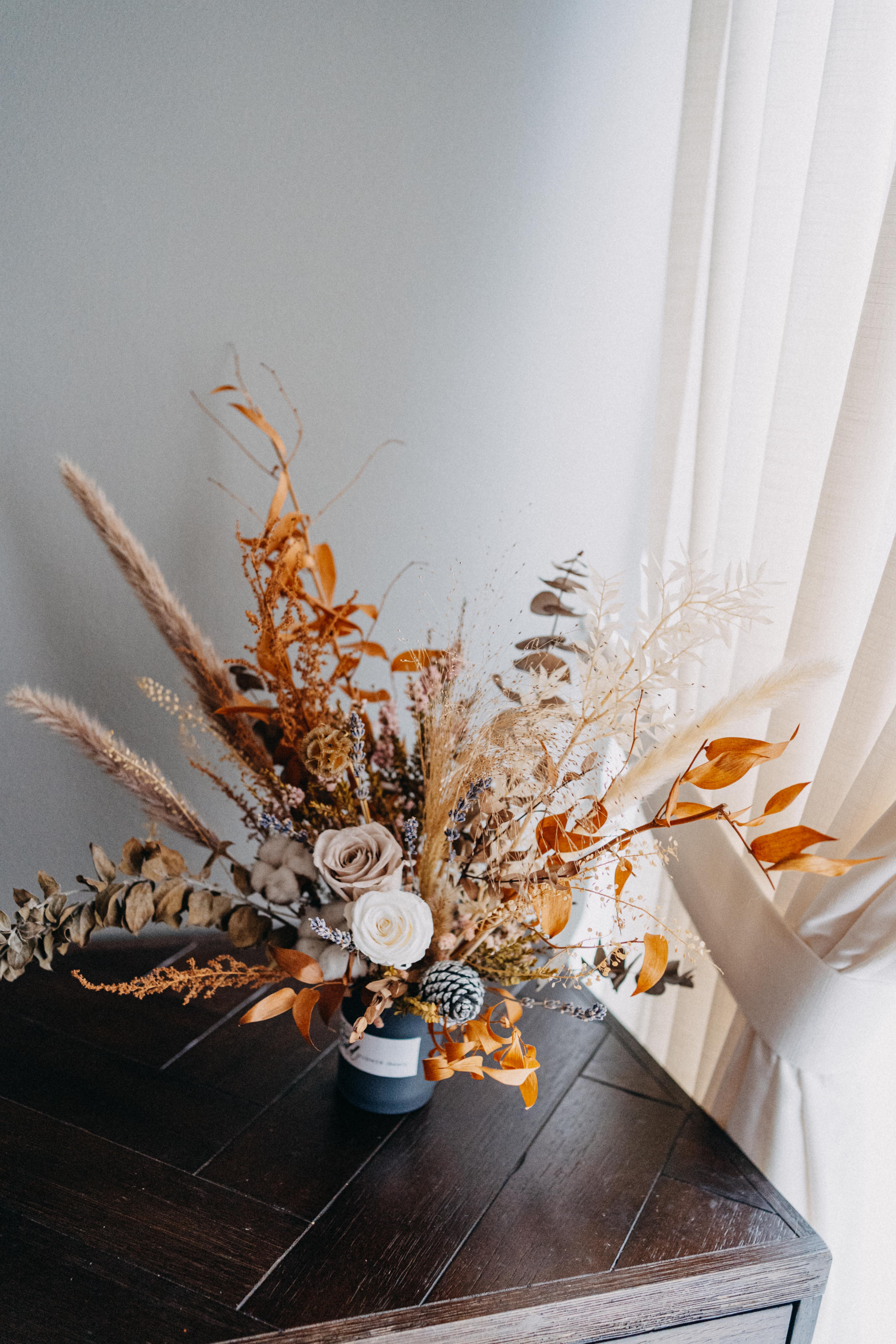 Amber Beauty (Preserved Arrangement) – Wild Flower Theory